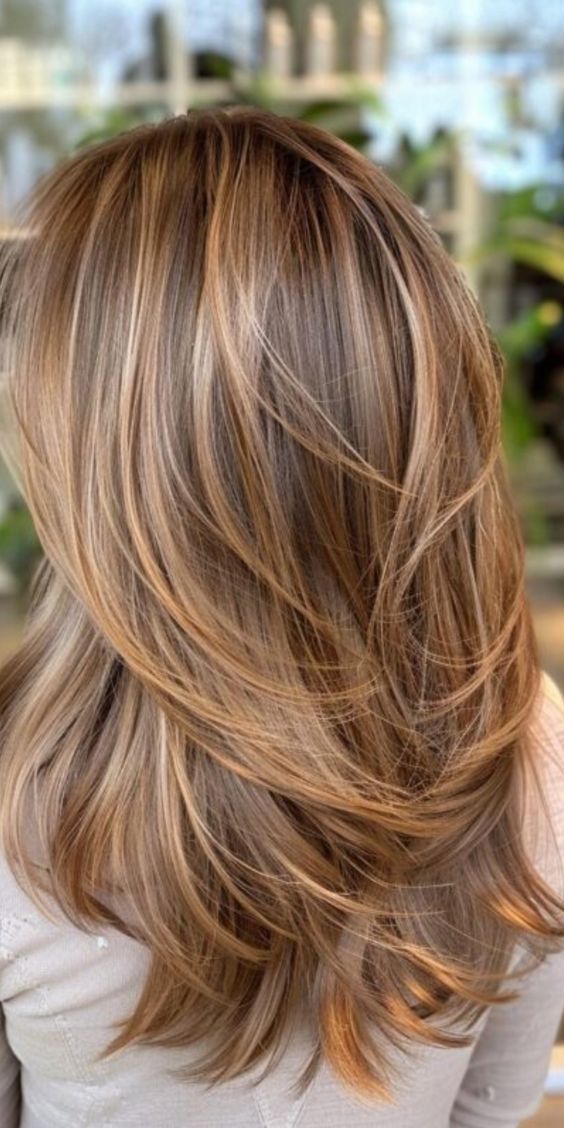 37 Medium-Length Layered Hairstyles: Ideas for a Stunning Look