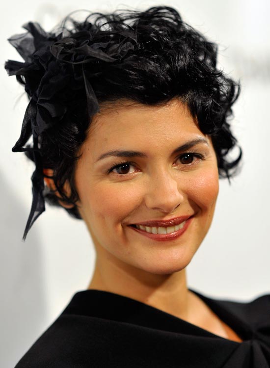 fluffy-curly-bob-with-ribbon-bow - HAIRS