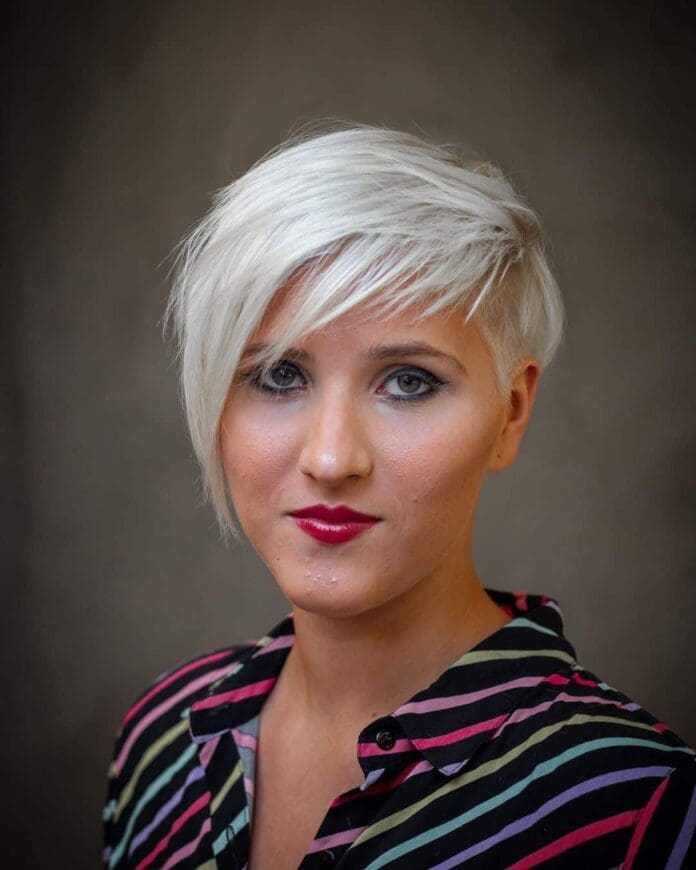 21 Cute Pixie Haircuts With Bangs For 2025