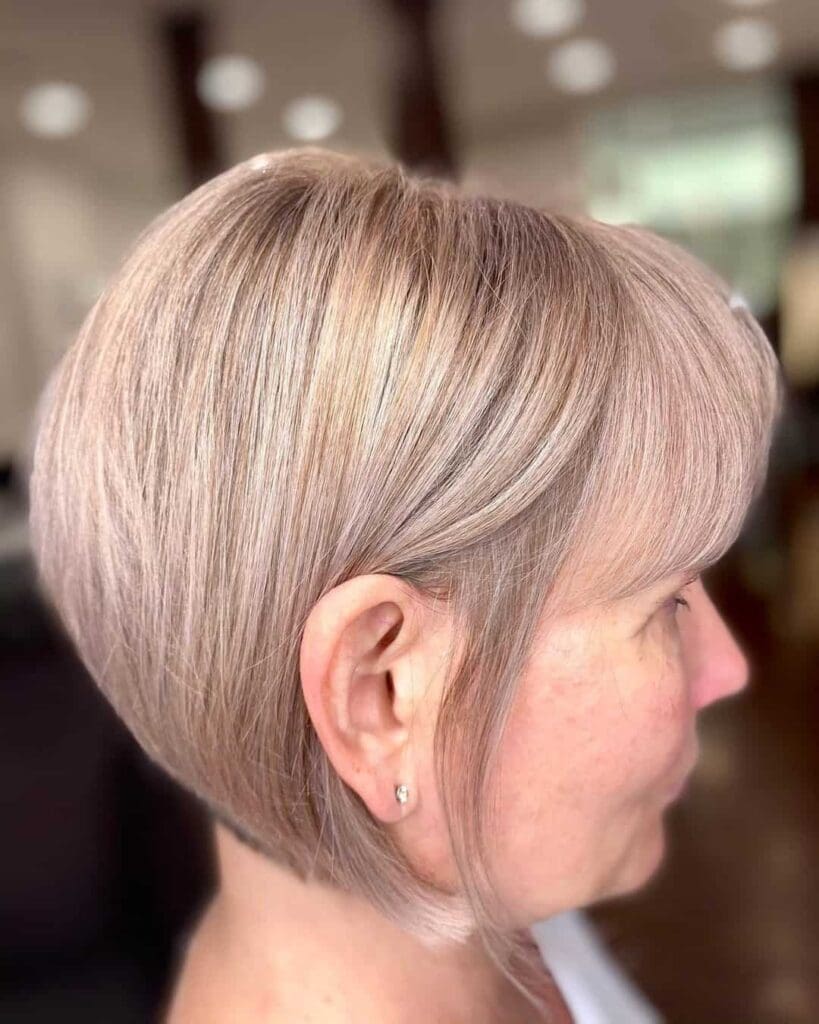 43+ Best Colored Bob Haircuts & Hairstyles 2025