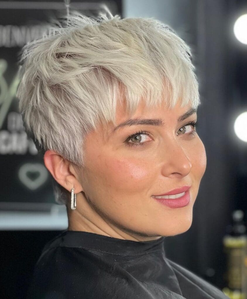 24 Exclusive Ideas to Style a Pixie Haircut | HAIRS