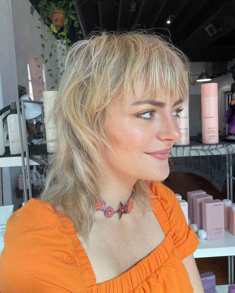 24 Awesome Wolf Cuts for Medium-Length Hair