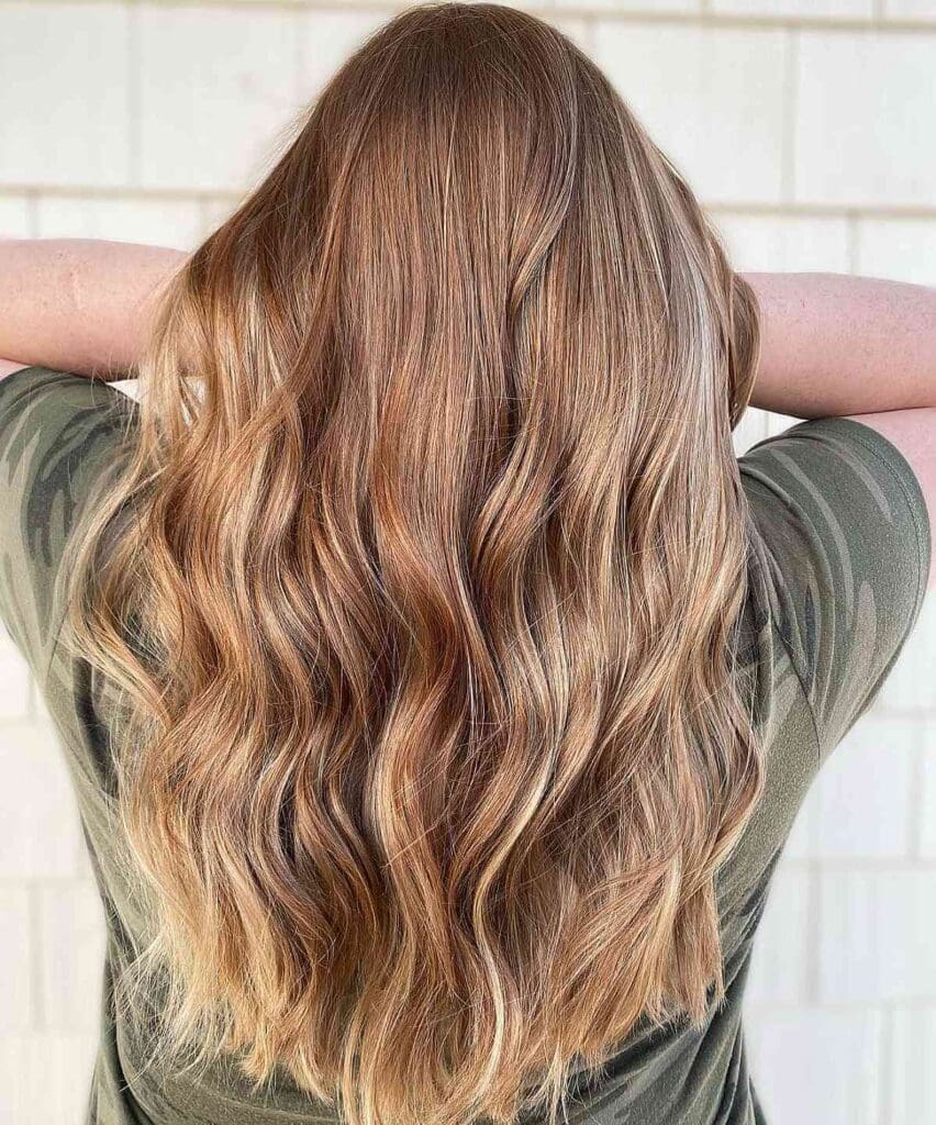 19 Best Light Strawberry Blonde Hair Color Ideas to Match Your Skin Tone