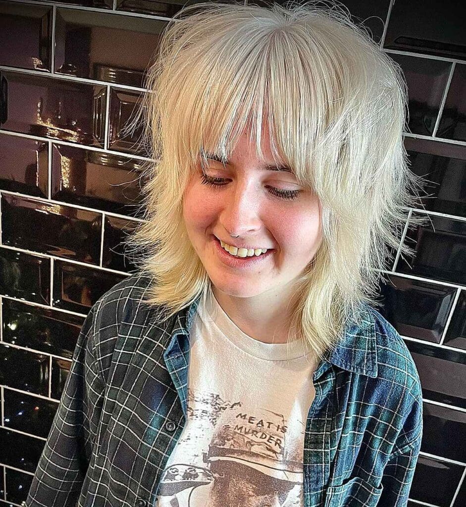 18 Layered and Choppy Face-Framing Haircuts for Shoulder-Length Hair