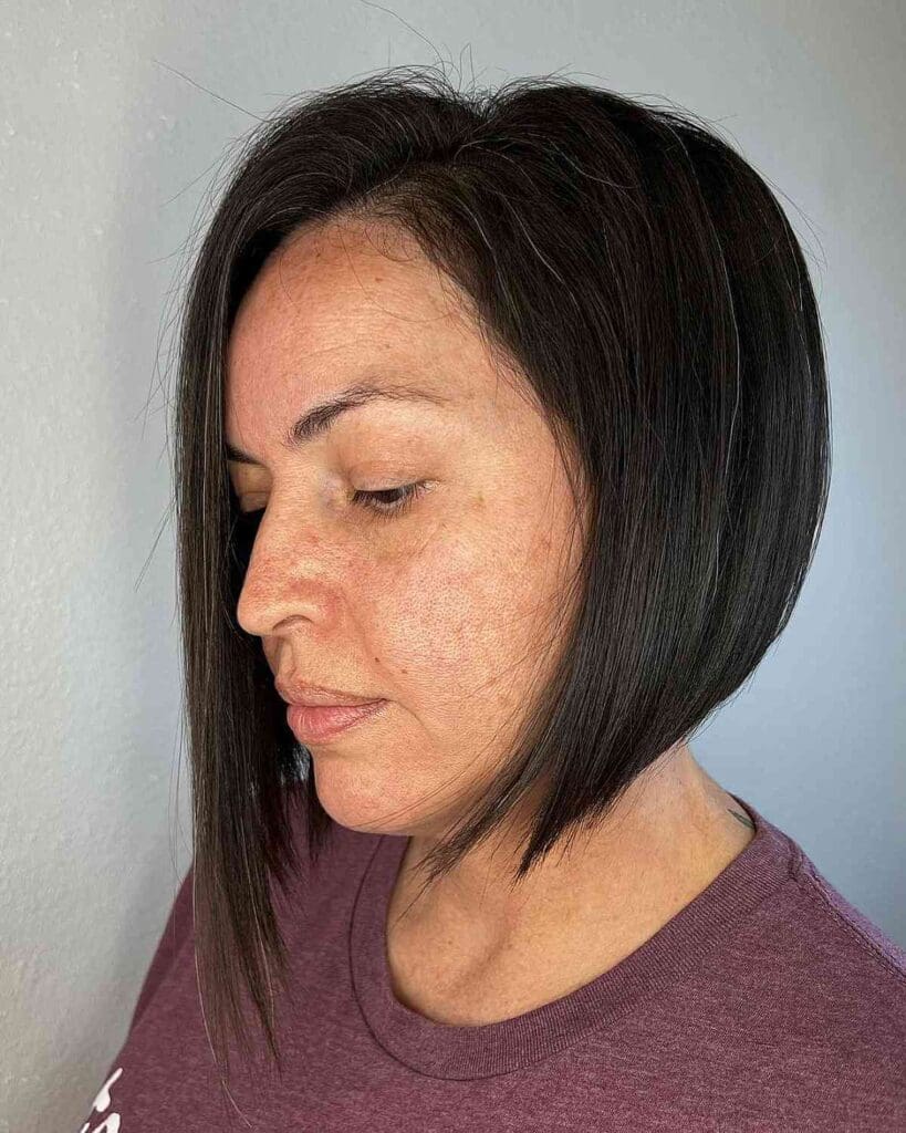 38 Short Asymmetrical Bob Hairstyles For Women 2026