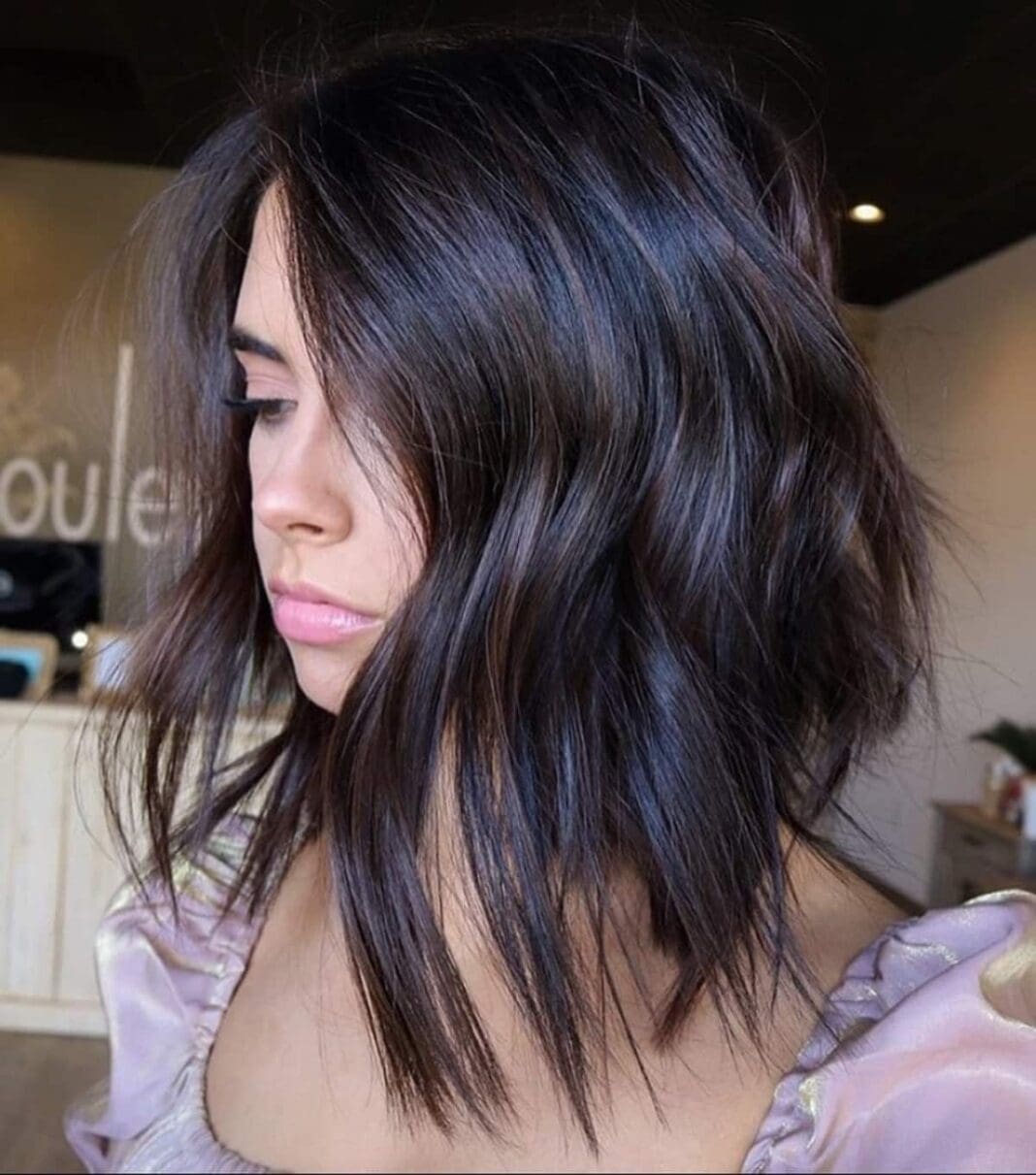 23 Fantastic Short to Medium Layered Haircuts for That In-Between Length