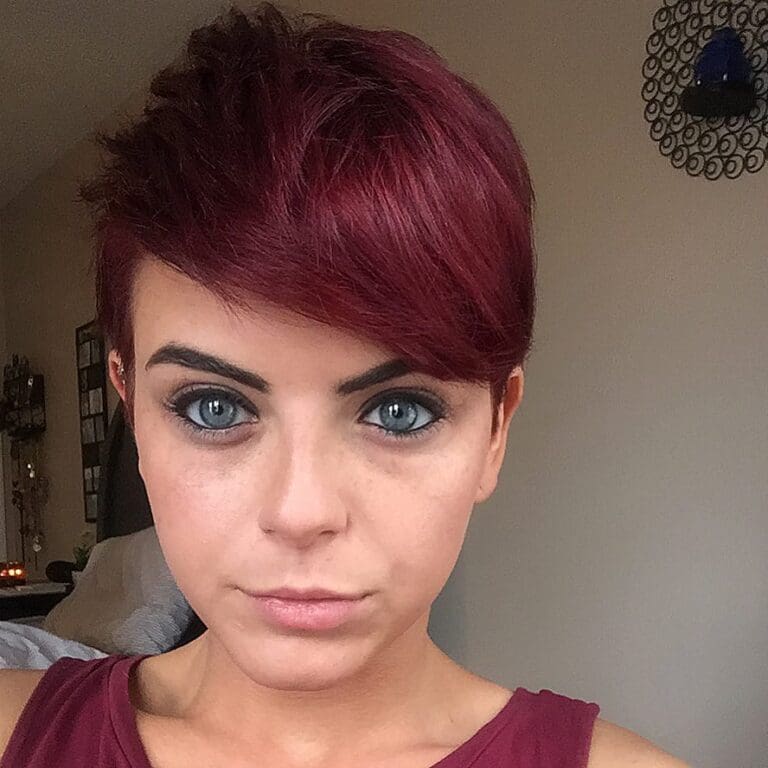 30 Best Maroon Hair Color Ideas of 2025