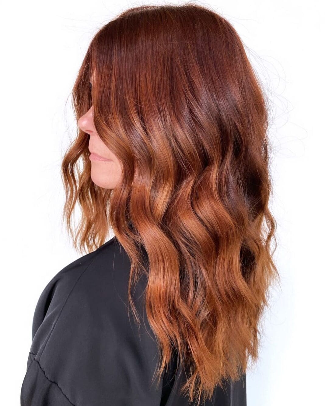 31 Dark Auburn Shades for an Alluring Yet Subtle Style Statement