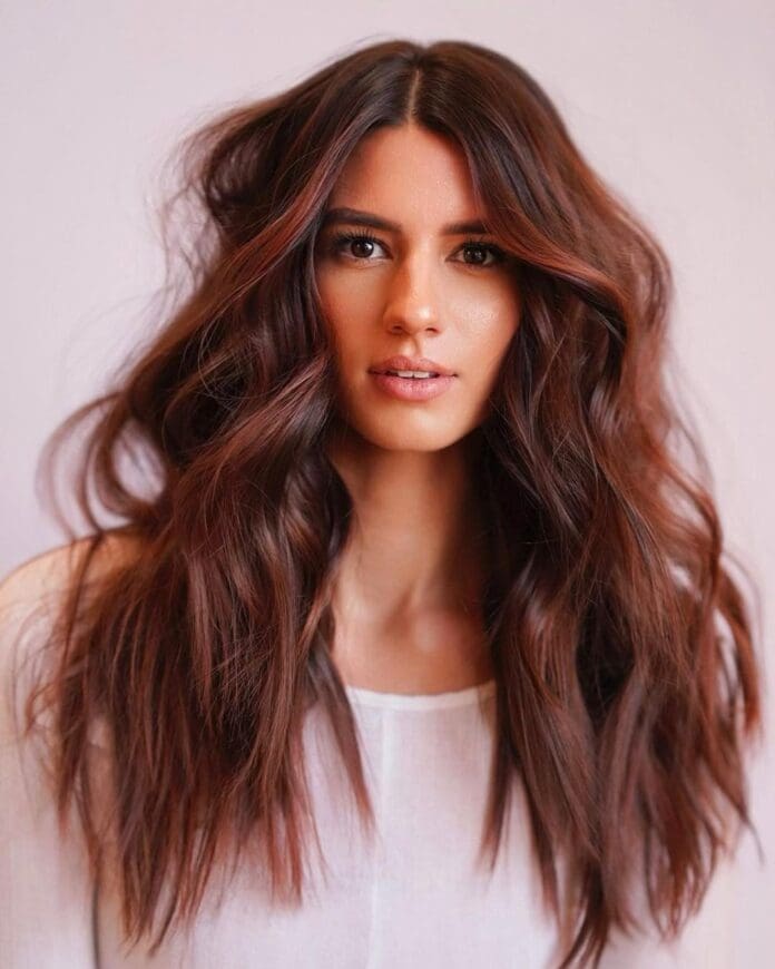 31 Dark Auburn Shades for an Alluring Yet Subtle Style Statement