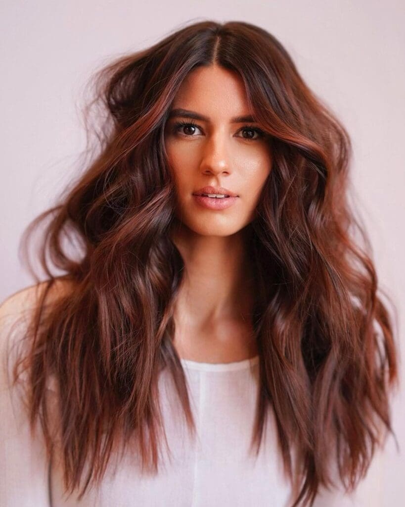 31 Dark Auburn Shades for an Alluring Yet Subtle Style Statement