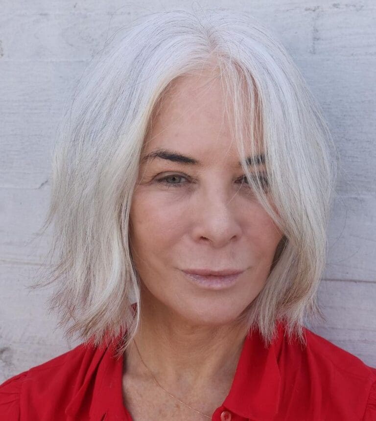 24 Chic Gray Hair Bob Cuts for a Fashion-Forward Look