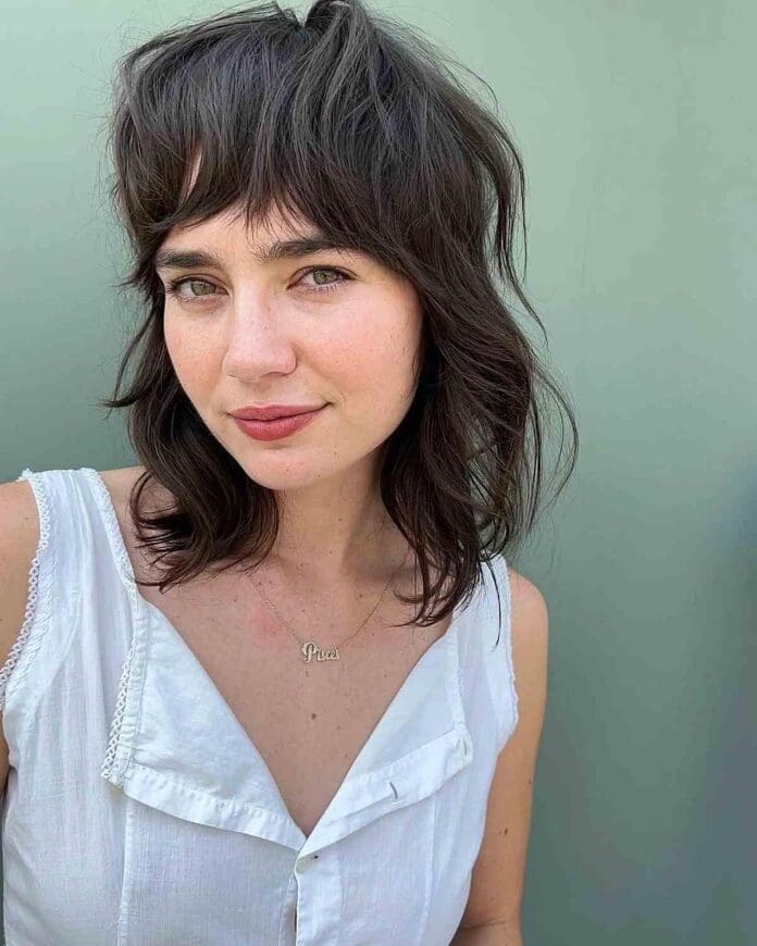 26 Trendiest Long Bob with Bangs Hairstyles for 2025