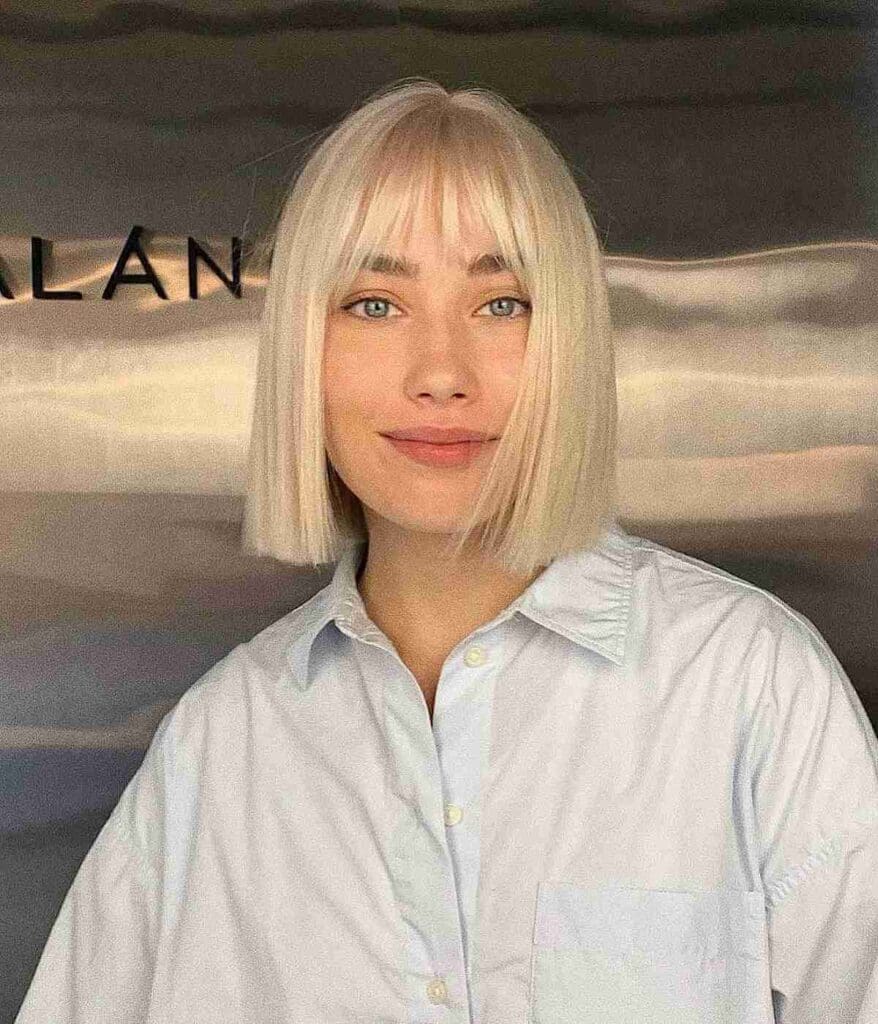 44 Stylish Short Bob Haircuts with Bangs for a Fresh Look