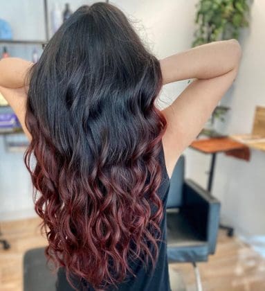 35 Maroon Hair Color Inspirations for 2025