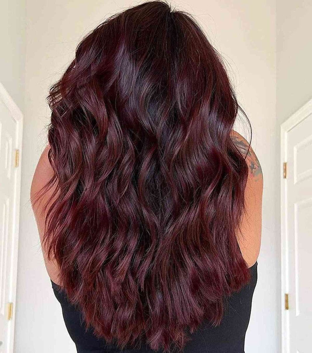 35 Maroon Hair Color Inspirations for 2025