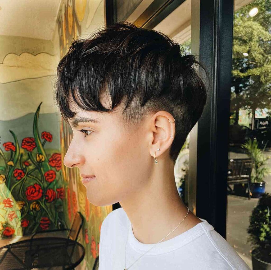 60 Stunning Undercut Pixie Cuts and Styling Tips for a Bold Look