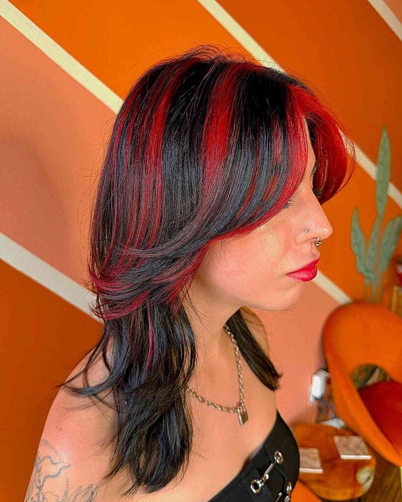 22 Chic Black Hair with Red Highlights for a Vibrant Contrast