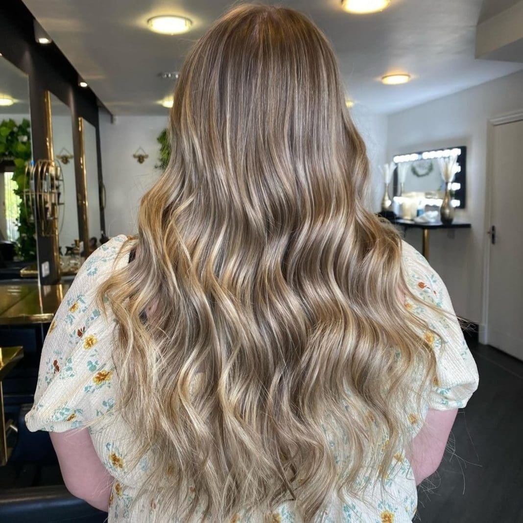 33 Sandy Blonde Hair Color Ideas