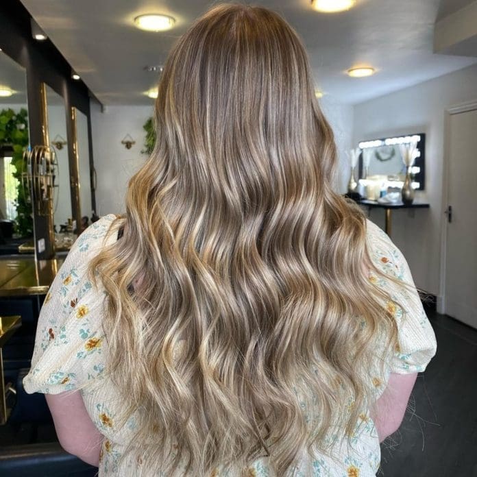 33 Sandy Blonde Hair Color Ideas