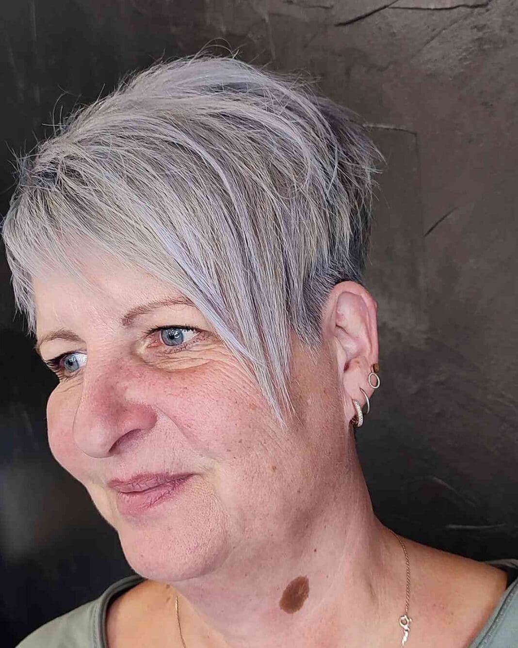 53 Stunning Undercut Pixie Cuts and Styling Tips for a Bold Look
