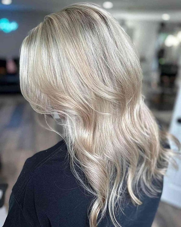 33 Best Champagne Blonde Hair Color Ideas for Every Skin Tone