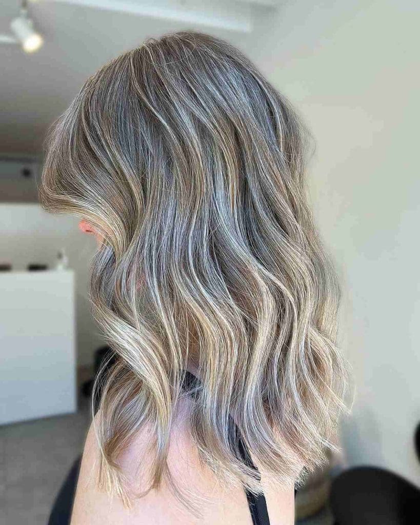 25 Cool Ash Blonde Hair Colors to Refresh Your Look