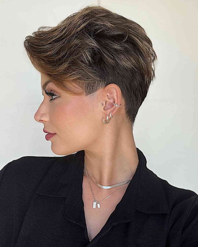 43 Cutest Ways to Get a Pixie Cut with Highlights for a Dimensional Crop