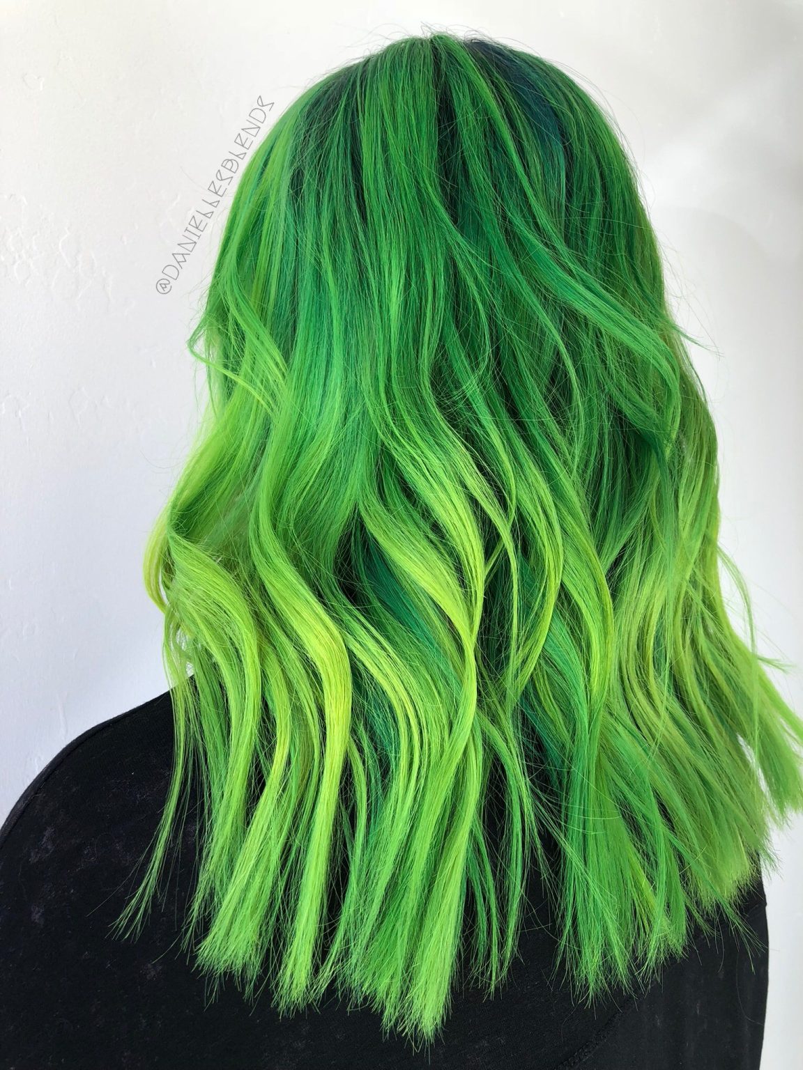25 Stunning Hair Colors from Light to Dark