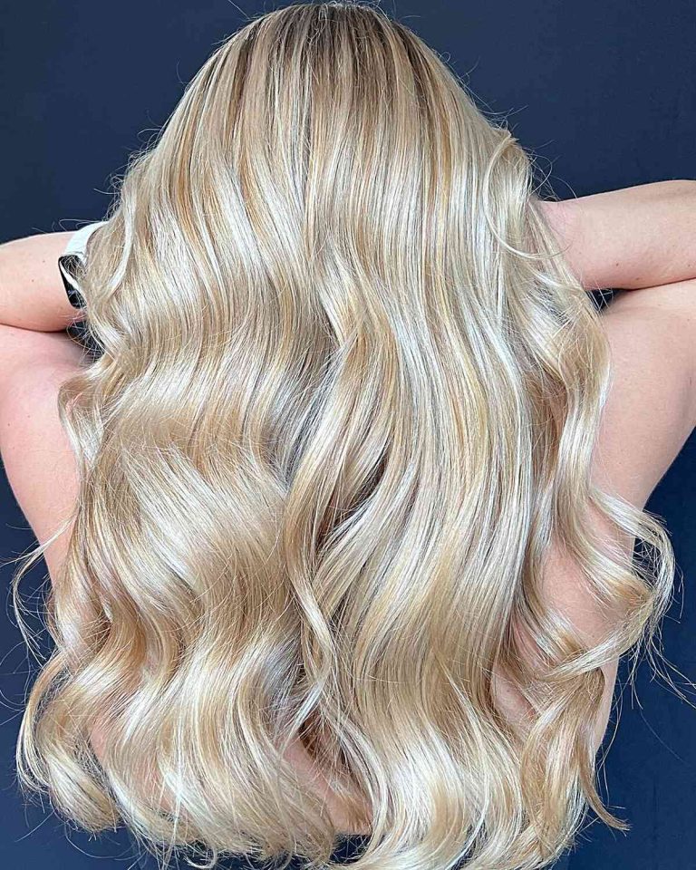 27 Chic Light Blonde Shades to Copy | HAIRS